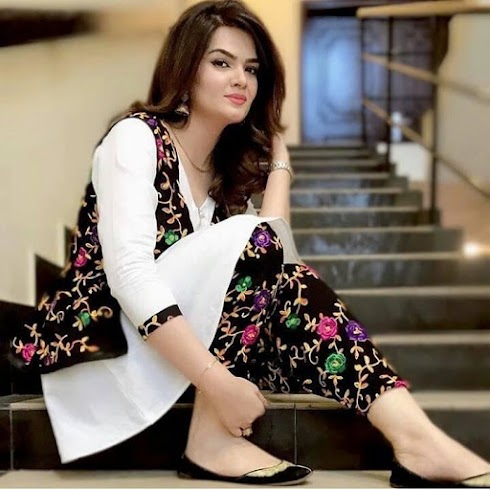 UNIQUE DESIGNABLE DRESS