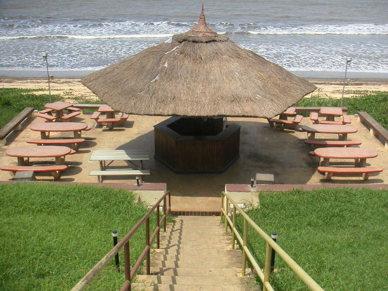 An Englishman in Angola: Malongo Camp Photo's