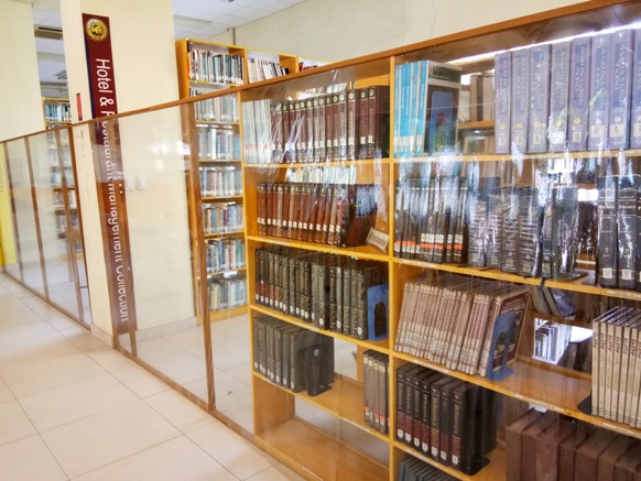 Dapat Lahat, Merong LIB LIFE.: EYES FORWARD: THE JRU LIBRARY LENDING ...