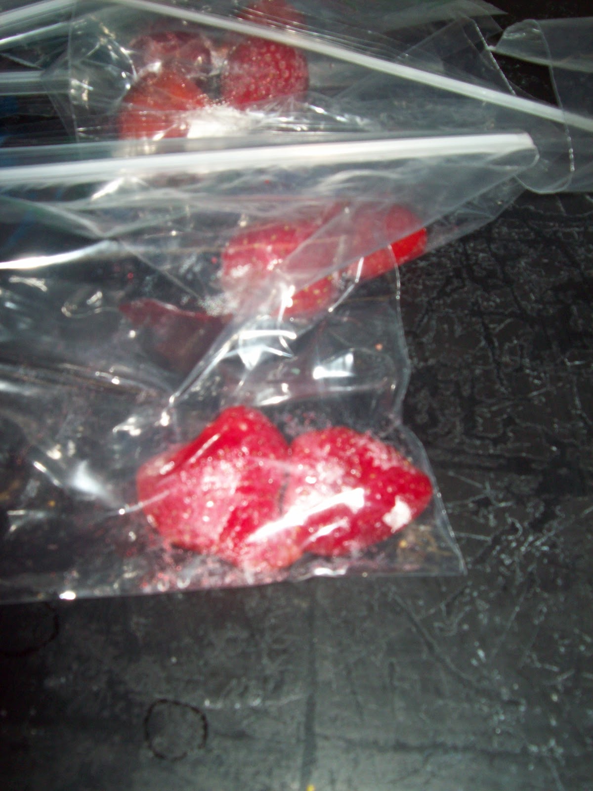 EC Honors Biology: Strawberry DNA Extraction Lab