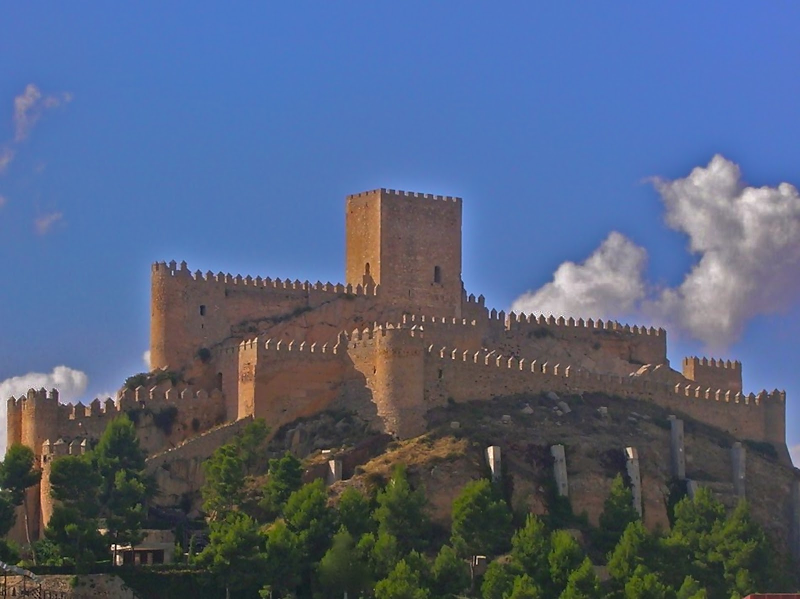 Buscando Montsalvatge: ALMANSA