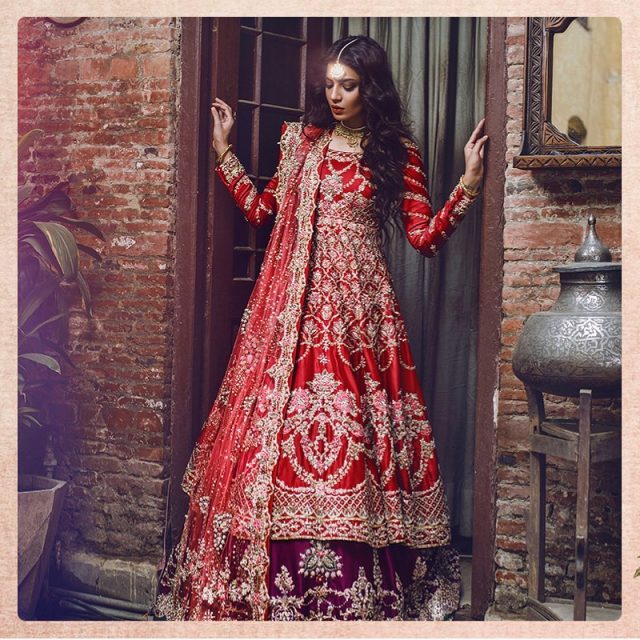 Stylish Rabia Butt Looks Royal In The Traditional Attire