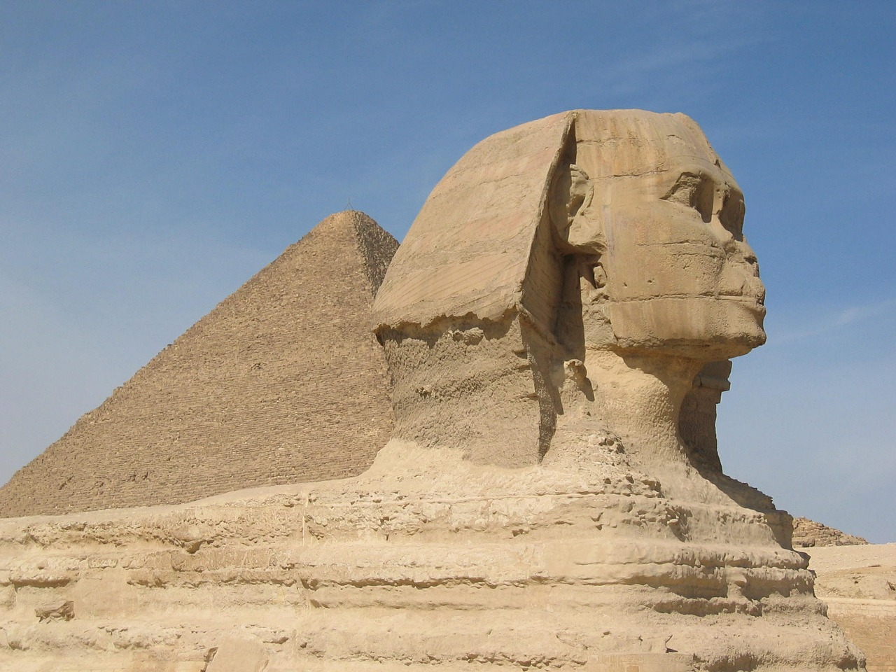 Engineering Made Easy: Historical Monuments - Famous Landmarks - Famous ...
