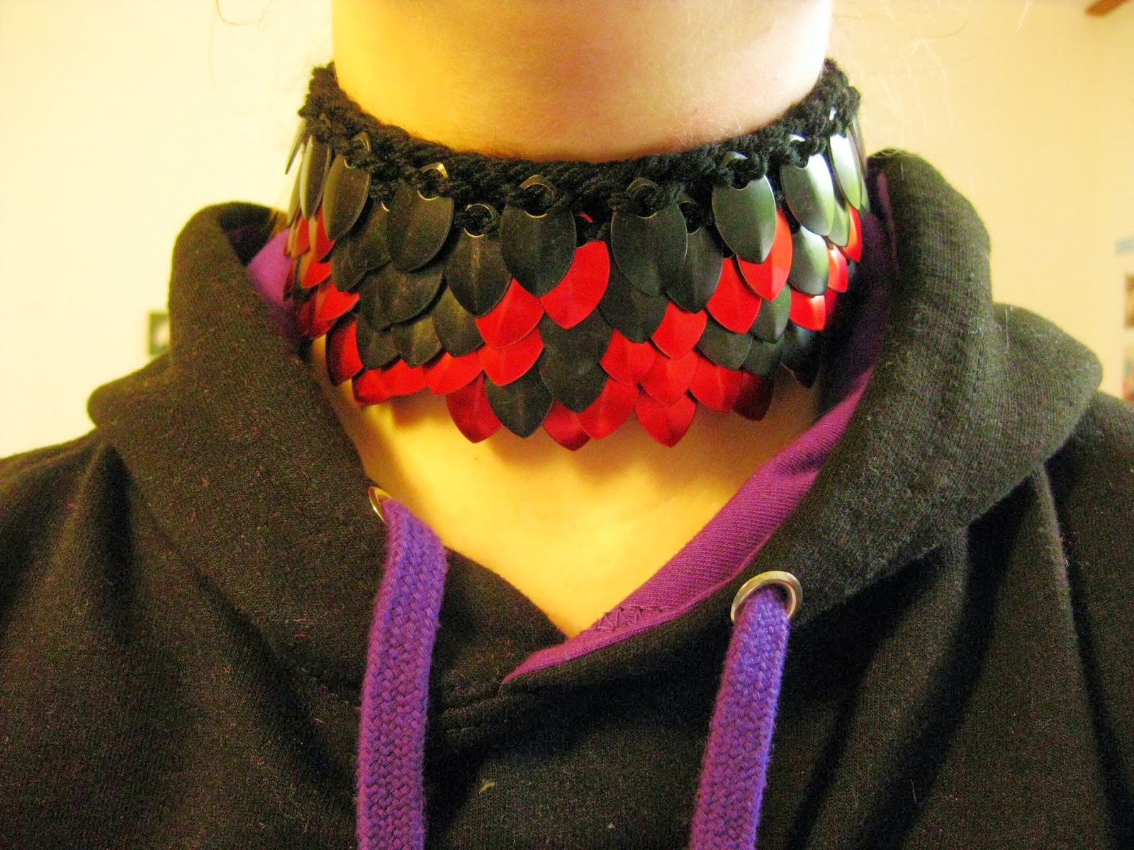 Crafty Mutt: Knitted Scale Mail Choker Pattern