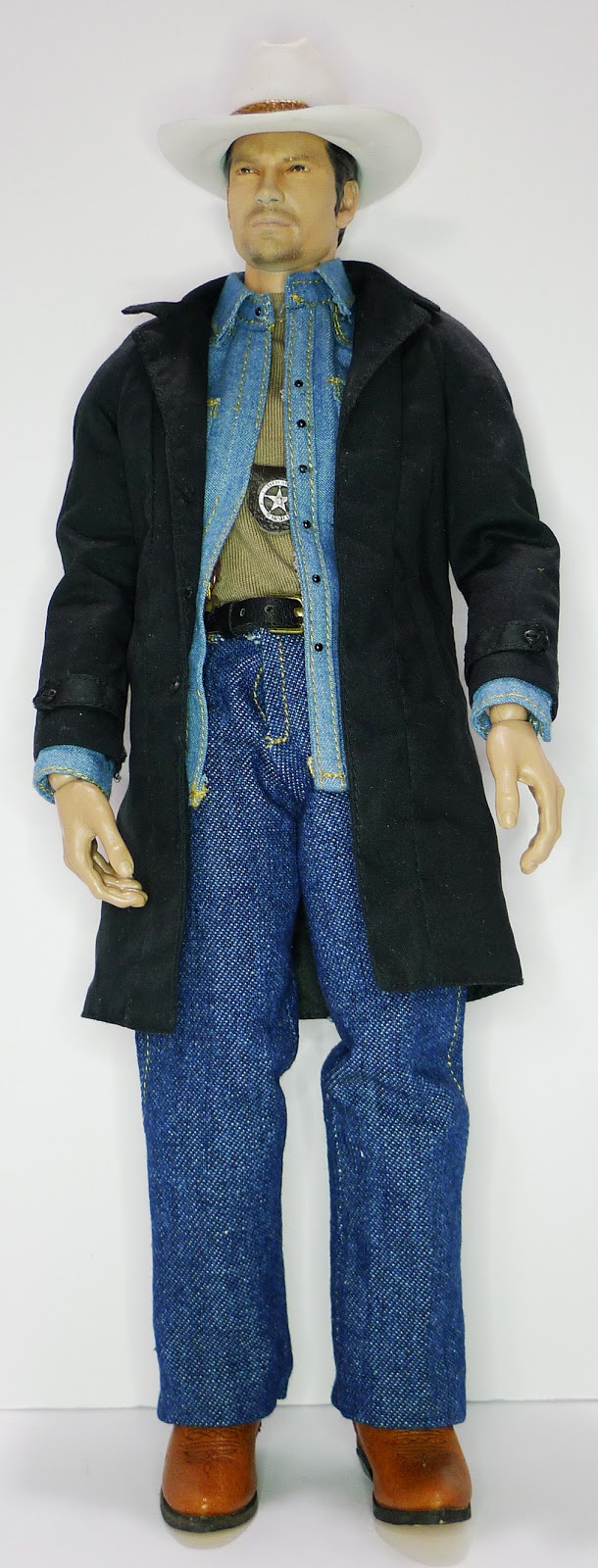 The Robb Collections: Justified's Raylan Givens, Timothy Olyphant ...