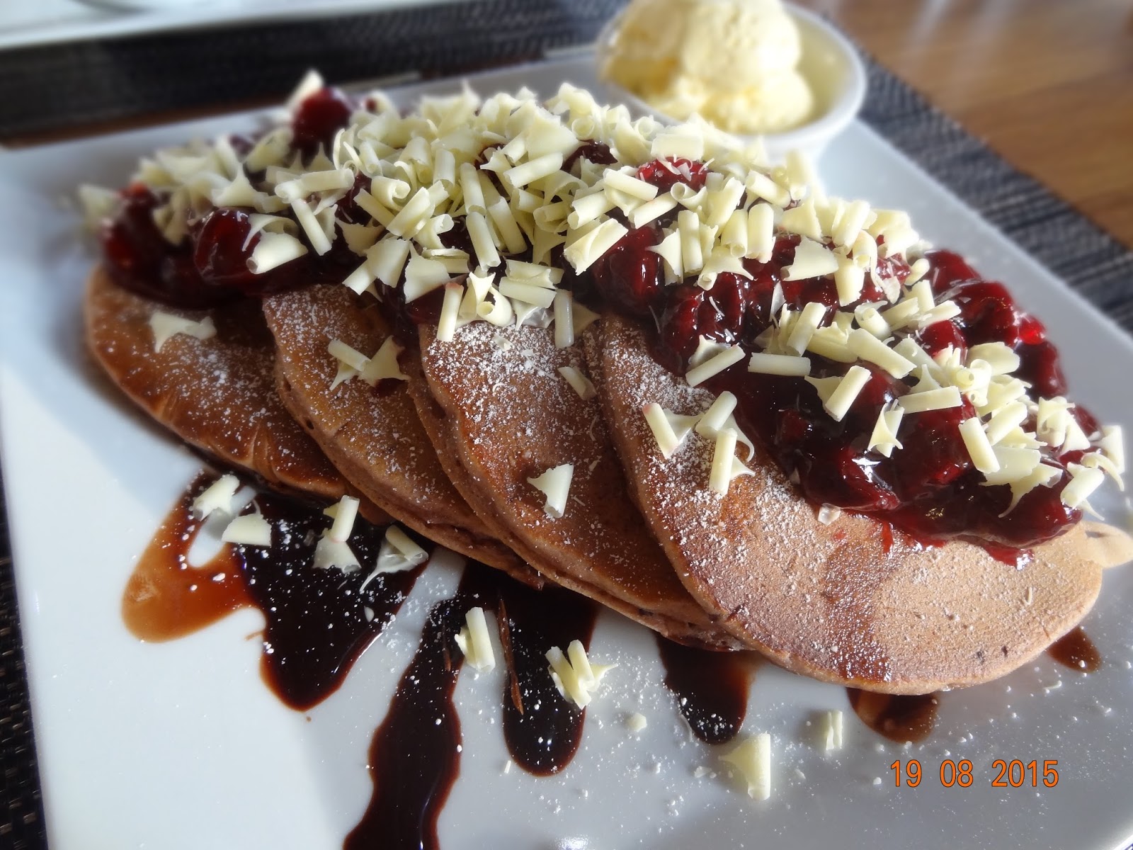 Manekin tu, Manekin tam.. czyli naleśnikowa recenzja! Warto zjeść? Na ...