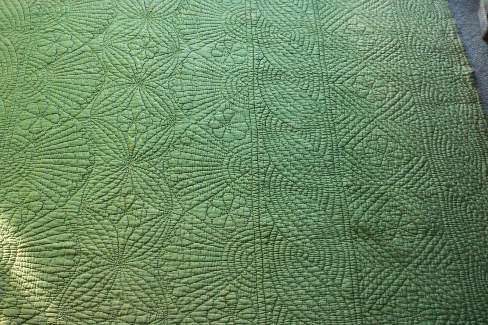 Welsh Quilts: Green Durham Quilt with Strippy Patterns