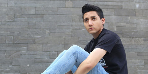 Biodata Profil Aaron Ashab Lengkap dengan Foto, Agama dan Sensasi Yang ...