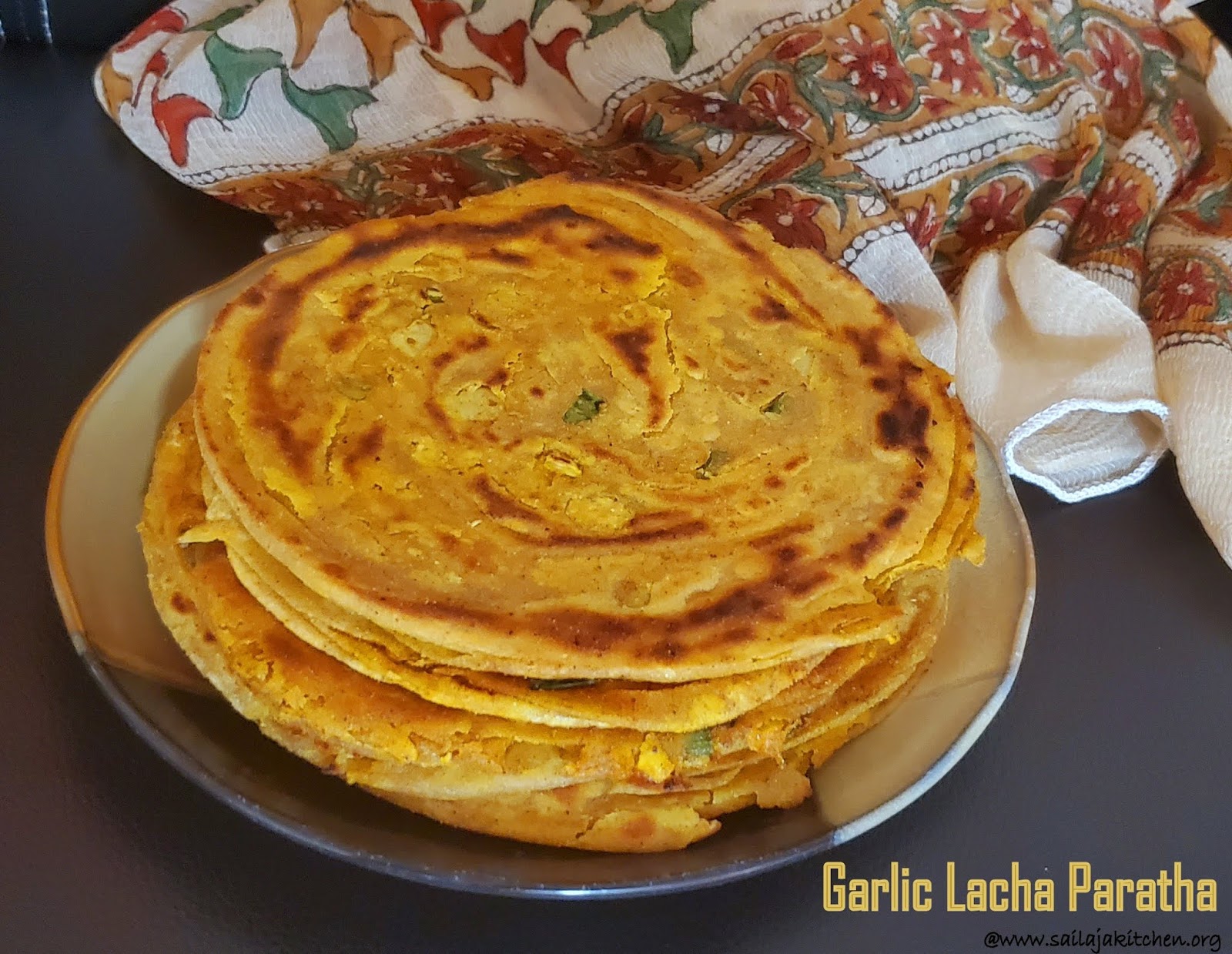 Sailaja Kitchen...A site for all food lovers!: Garlic Paratha / Garlic ...