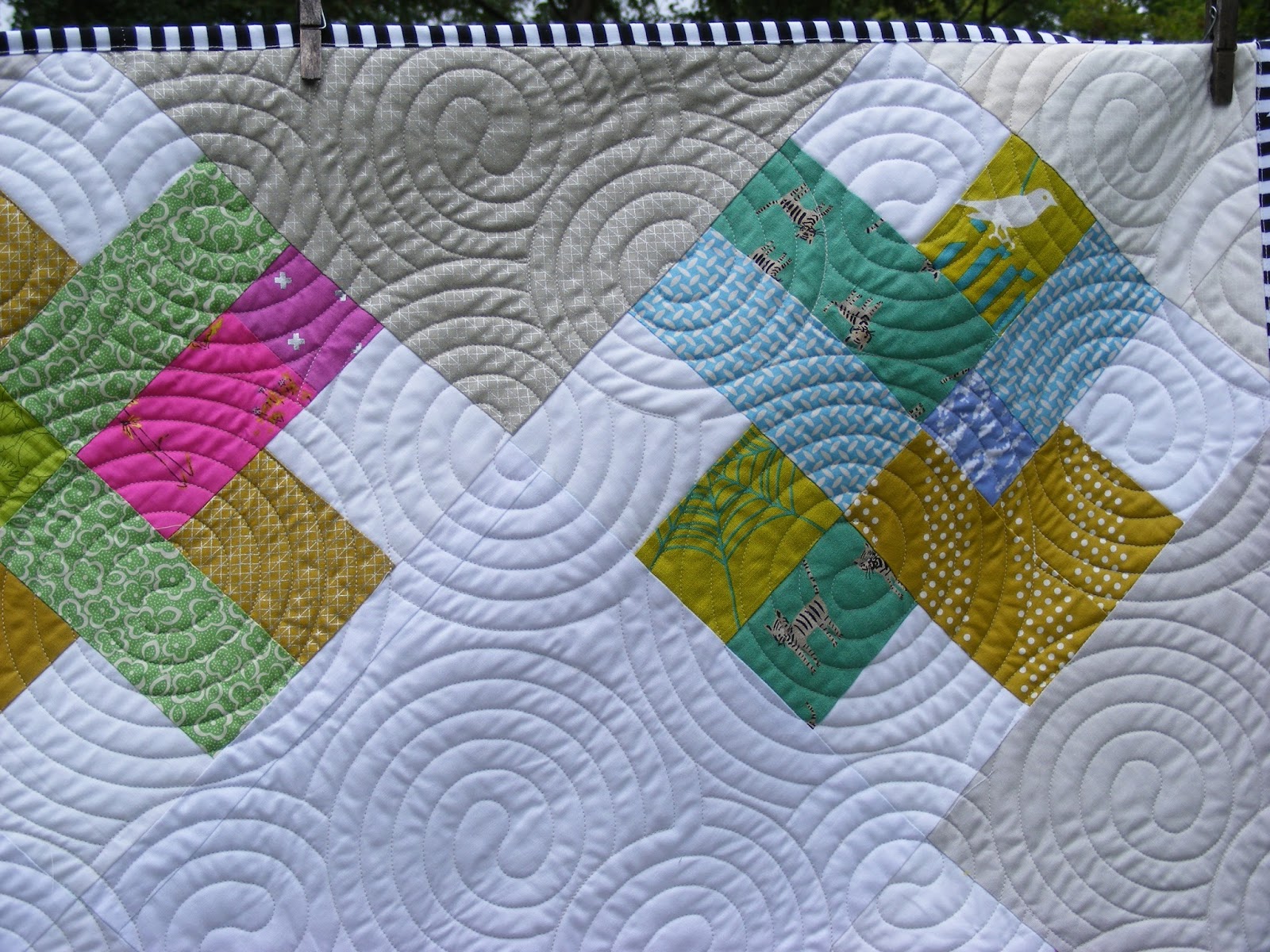 TIA CURTIS QUILTS: crop circles...how I love you.