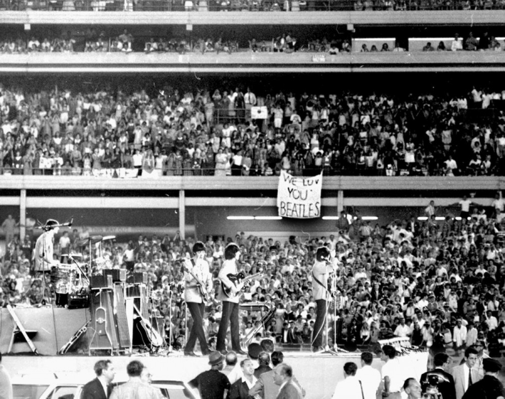 1965 Shea Stadium the Beatles' Biggest Concert – The First Rock Concert ...