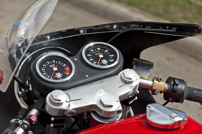 Racing Cafè: MV Agusta 750 S 1975 by Willie DeWitt