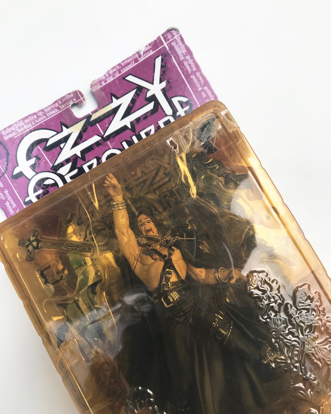 QLOZET: OZZY OSBOURNE ULTRA ACTION FIGURES
