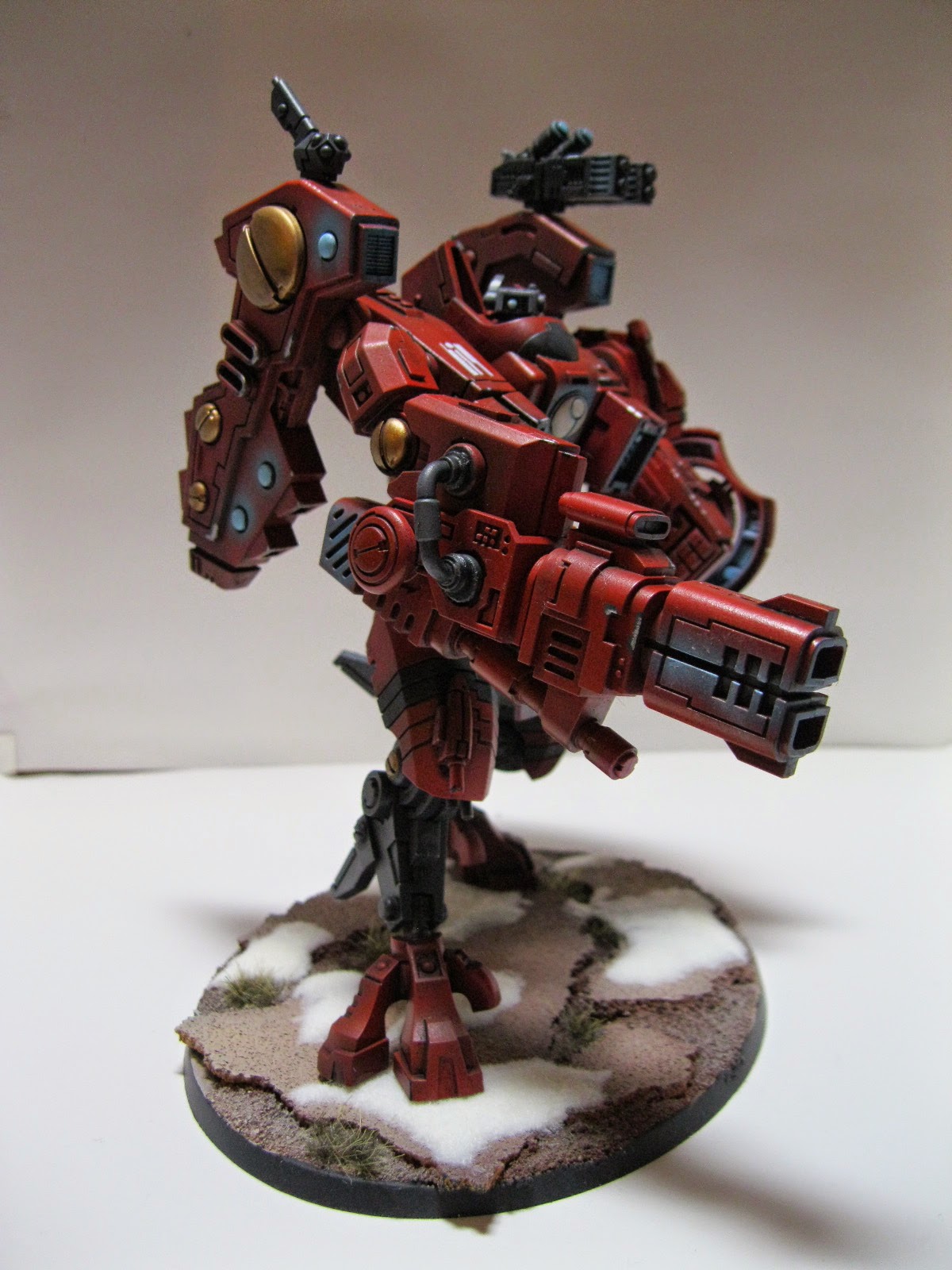 Painting Plastic Crack: Airbrushed Tau Riptide, Magnetised Weapons ...