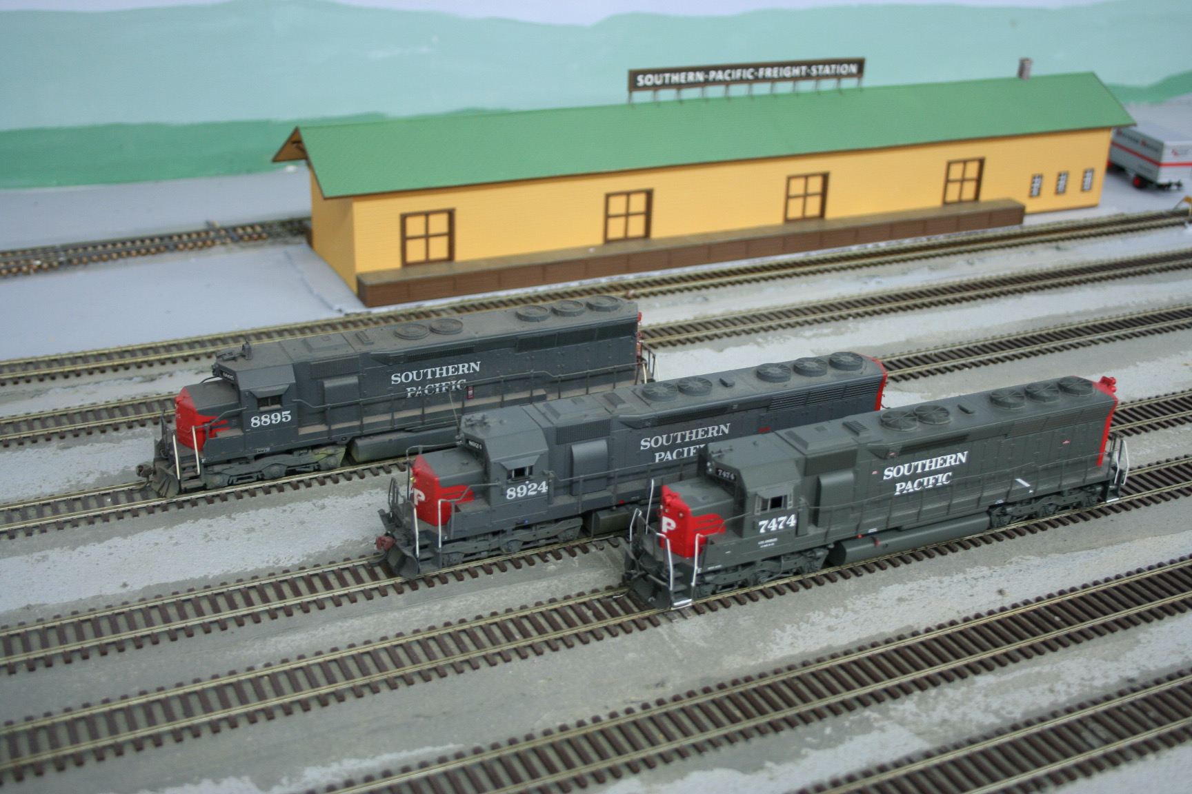 Southern Pacific Cascade Line: Model Generations—SD45s