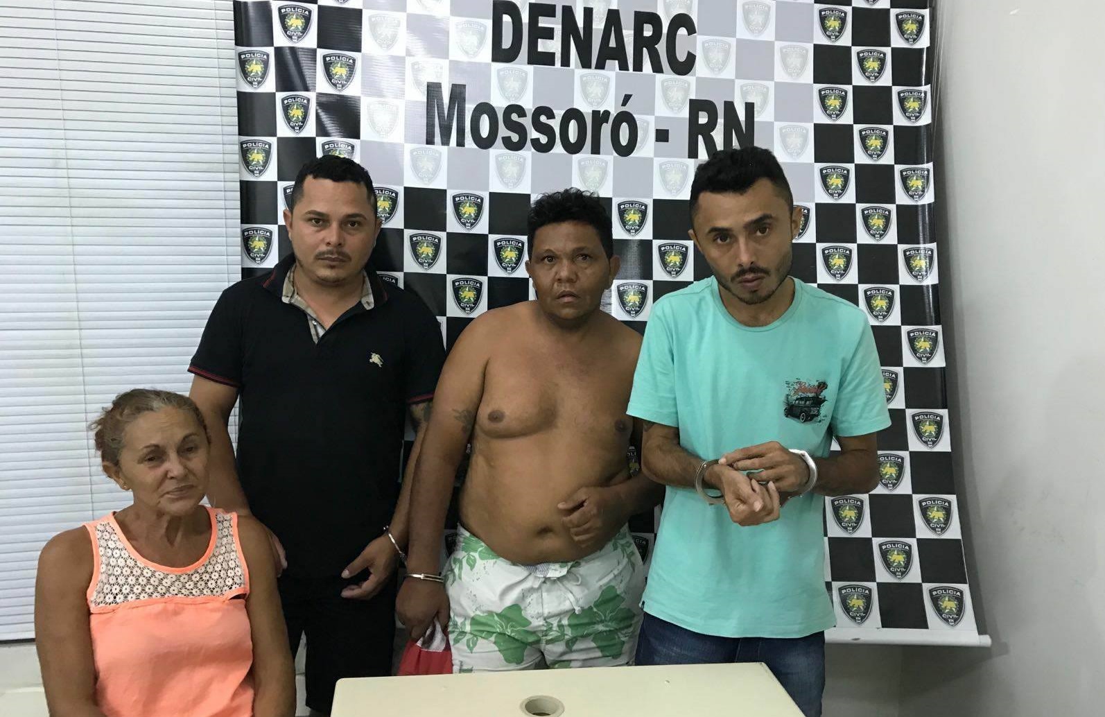 Quatro Pessoas Da Mesma FamÍlia SÃo Presas Suspeitos De TrÁfico De