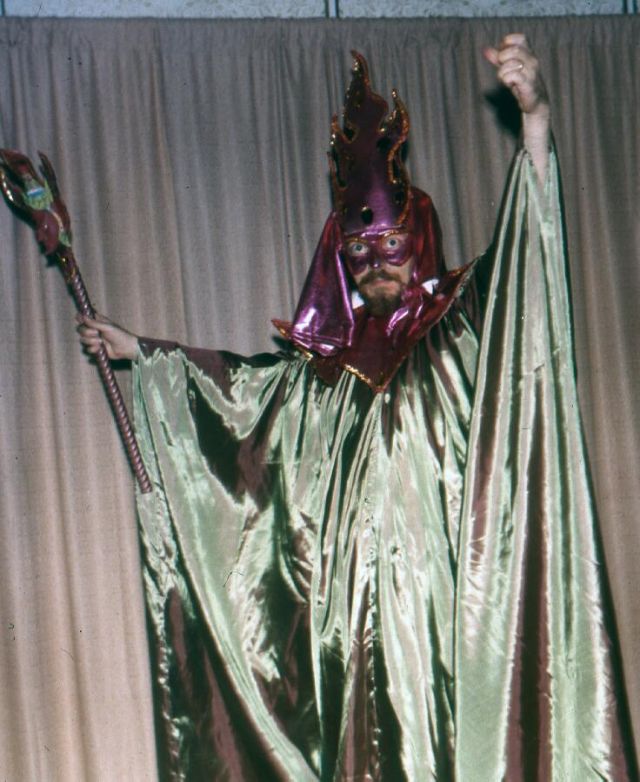 35 Vintage Cosplay Photographs Reveal How Awesome We Used to Be in the ...