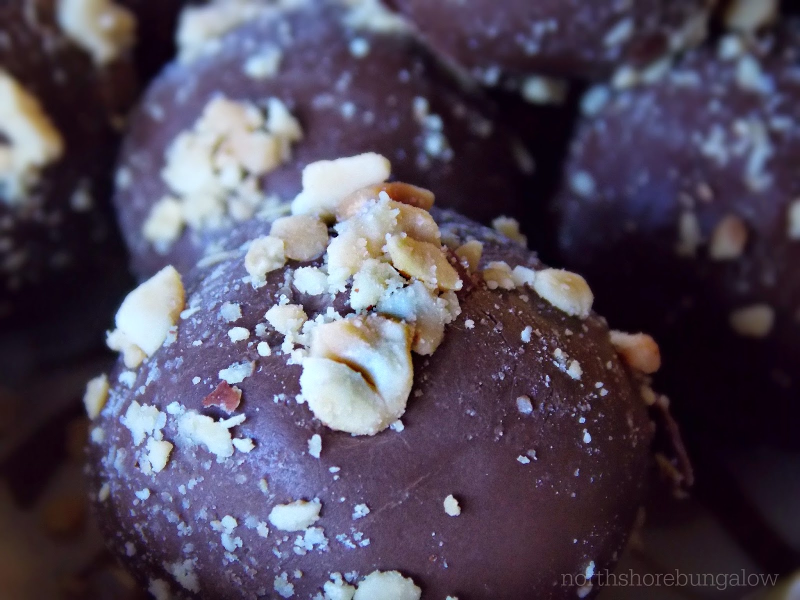 North Shore Bungalow: Grandma Cole's BonBons