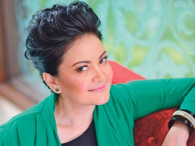 Raja Ema selesa status solo - Berita Terkini