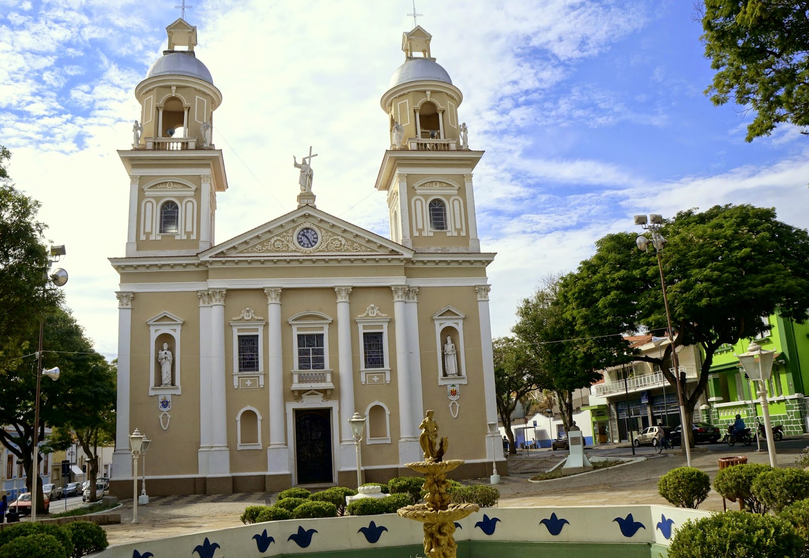 CACARECO'S: Passeando em Amparo/SP - Parte 08