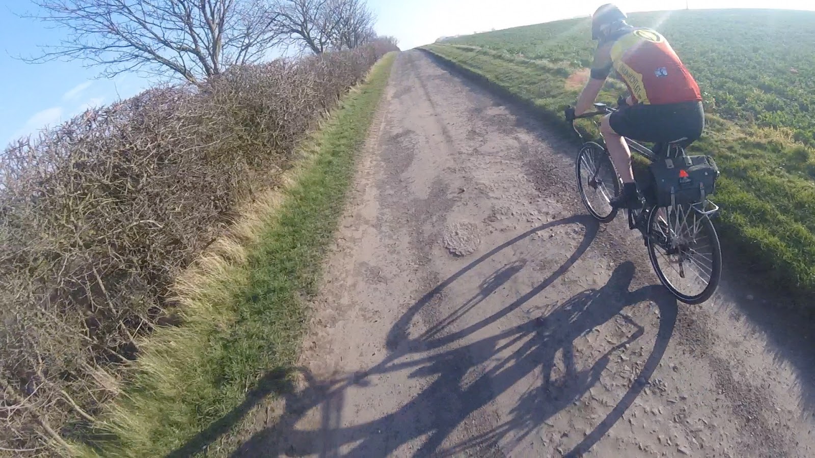 coastrider: Drop bar cycle on bone dry February trails...