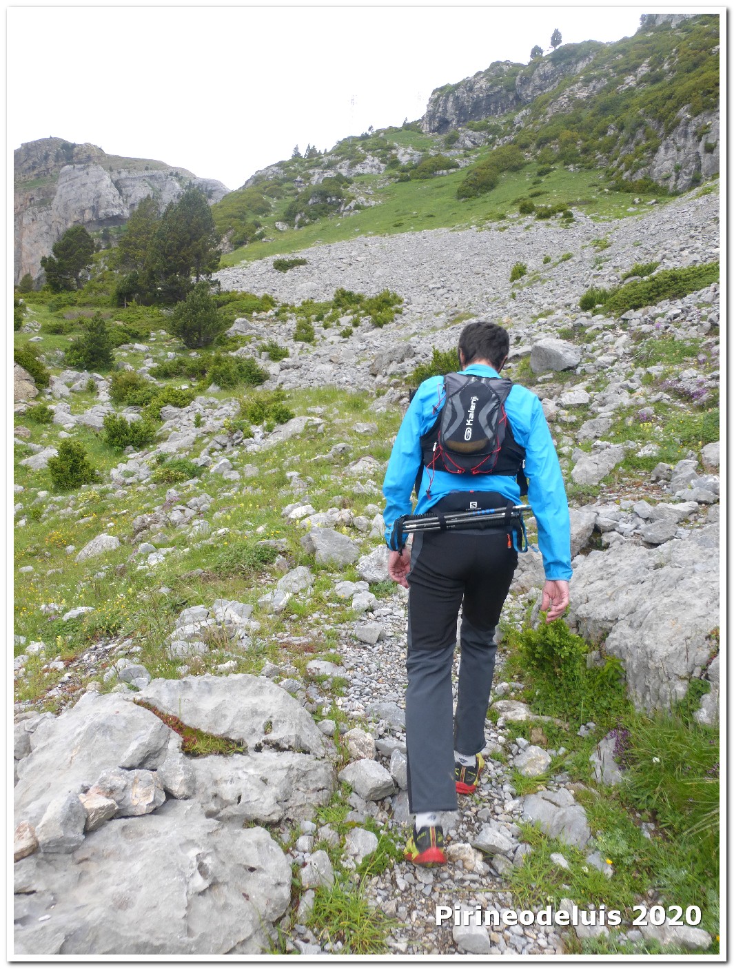 Un paseo por el Pirineo: Ibón de Tortiellas por Rioseta desde el ...