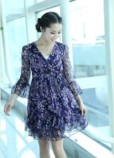 trend fashion: trend dress motif bunga-bunga (floral dress)