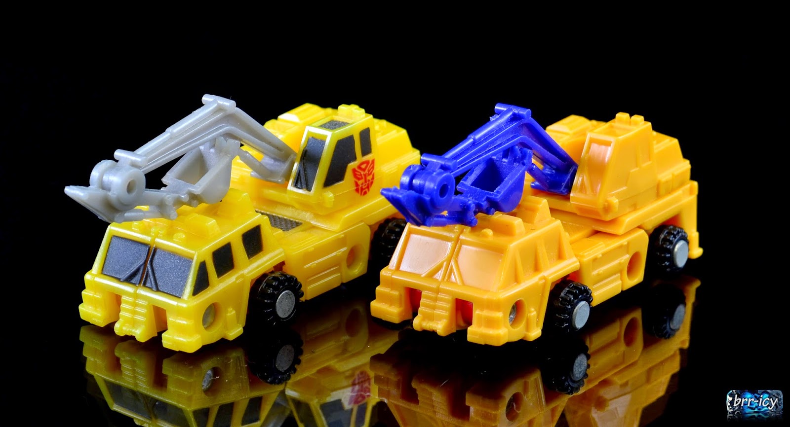 Brr-icy's Transformers Reviews: Operation Combination Sixbuilder Comparison