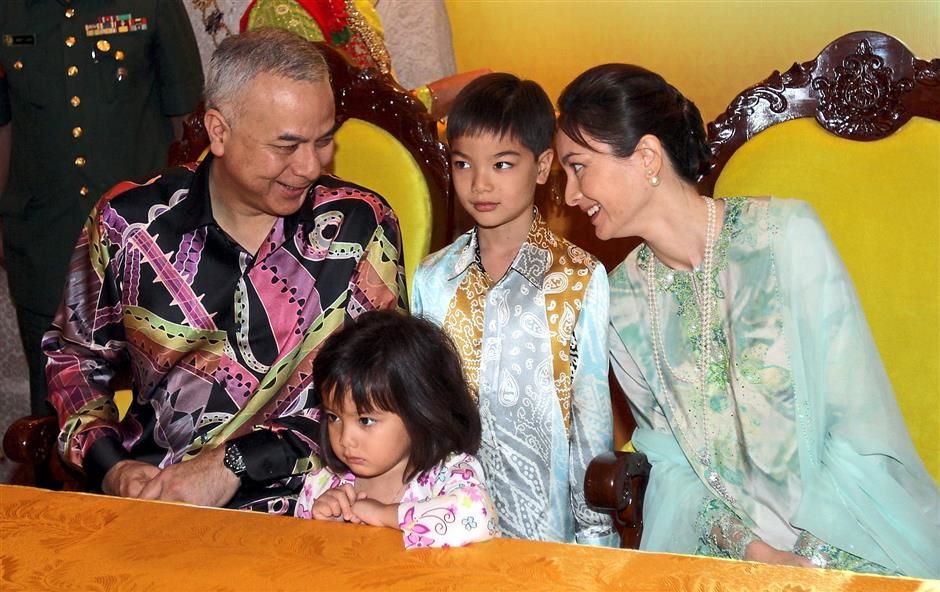 WARISAN RAJA & PERMAISURI MELAYU: YTM Raja Azlan Muzaffar Shah Ibni ...