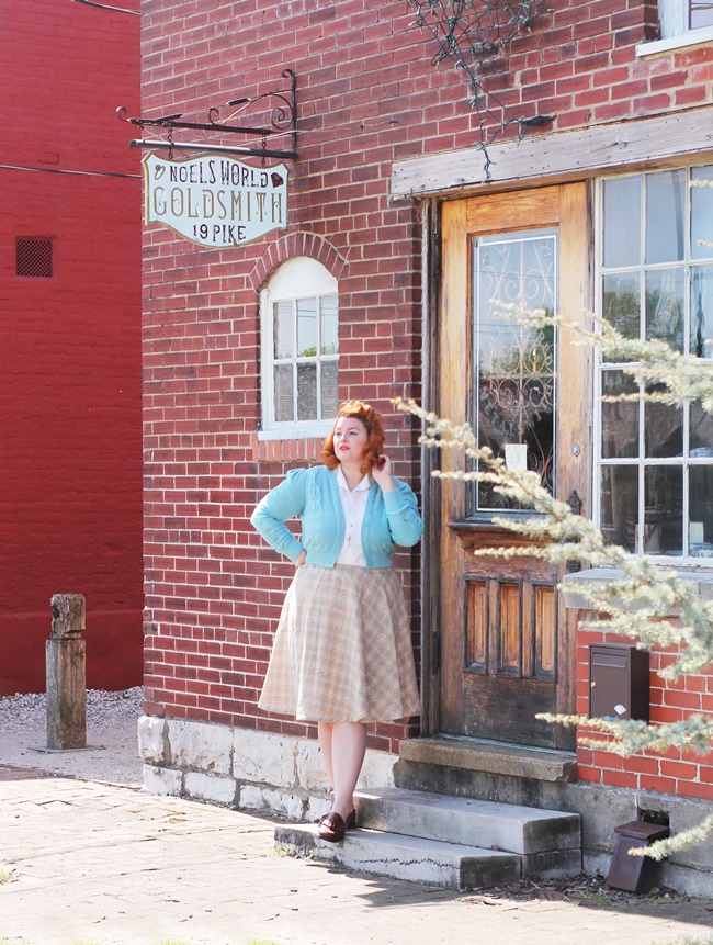 Outfit: Goldsmith Shop / Va-Voom Vintage | Vintage Fashion, Hair ...