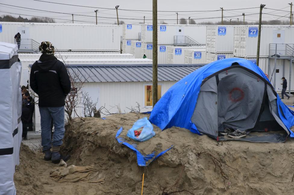 Migrant Crisis : A migrant shelter made from containers - World Politics