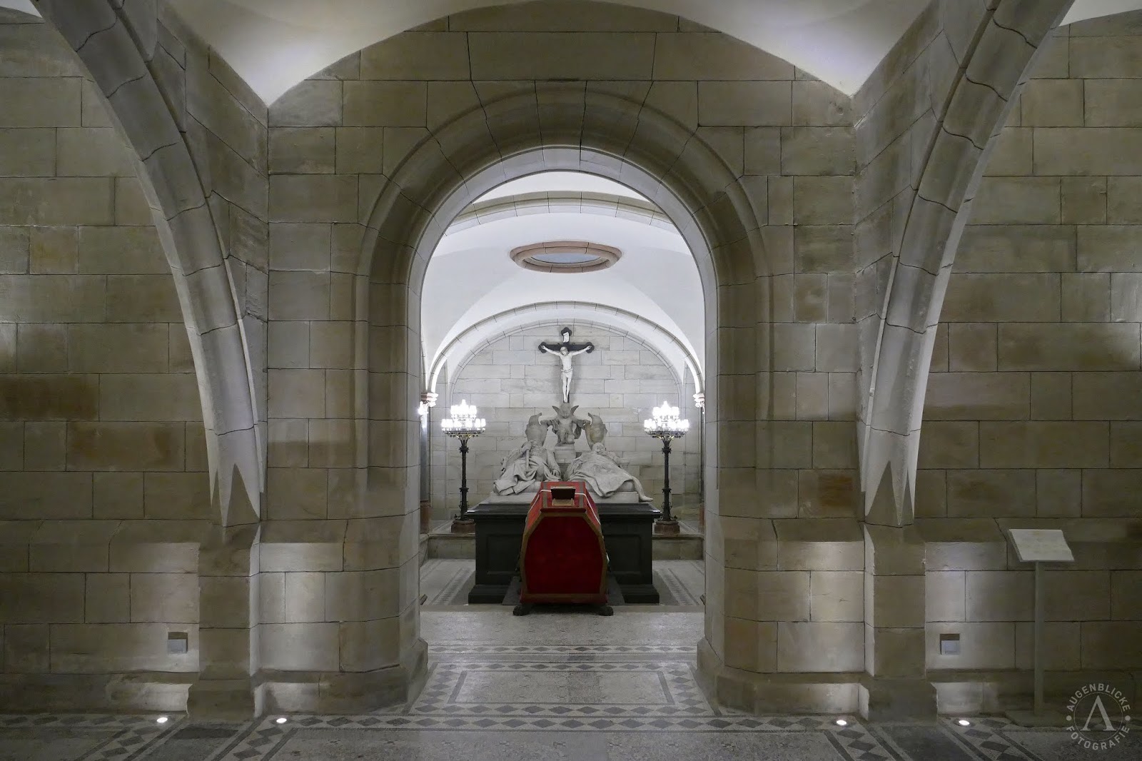 Augenblicke Fotografie: Die Koháry Gruft St. Augustin
