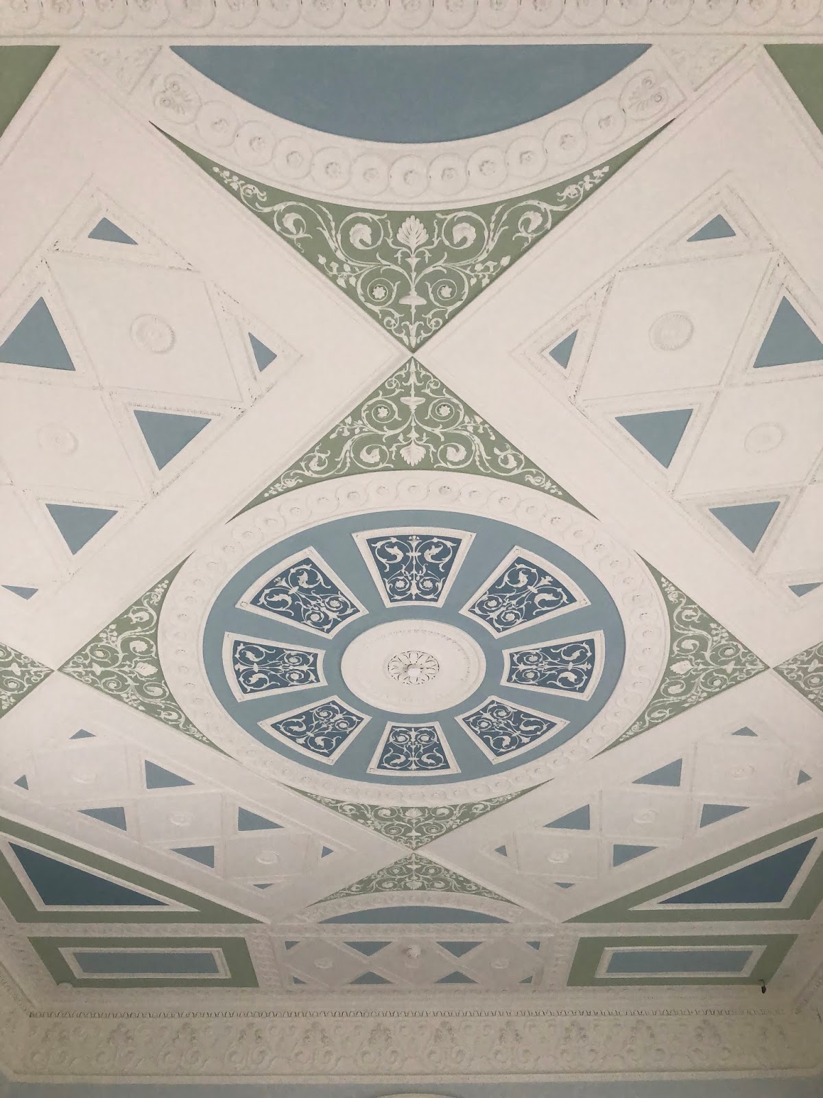 Walking in the country: Pitzhanger Manor and Gallery