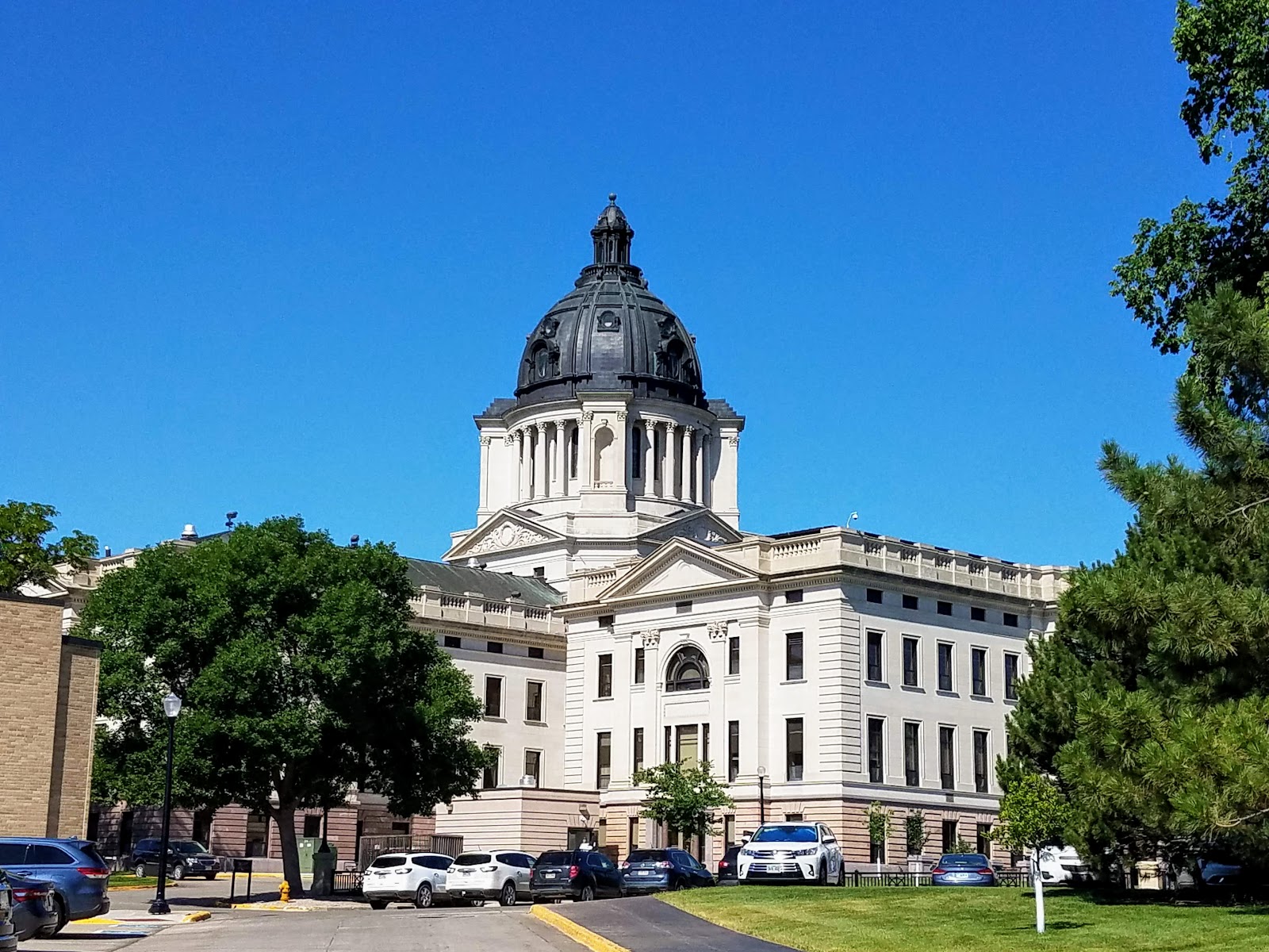 History and Culture by Bicycle: Pierre, SD: South Dakota State Capitol ...