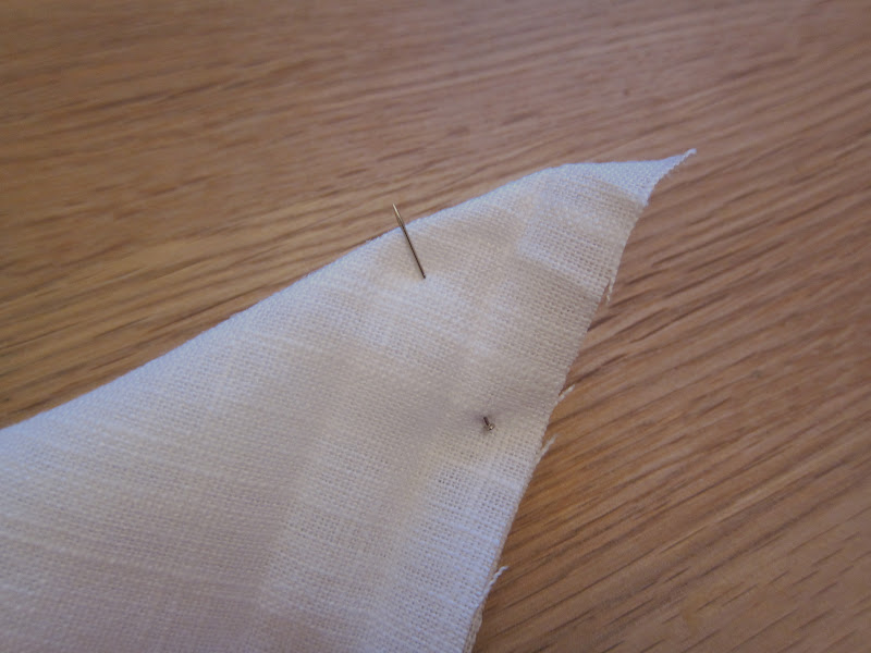 next-stitch: How to make a mitered corner - tutorial