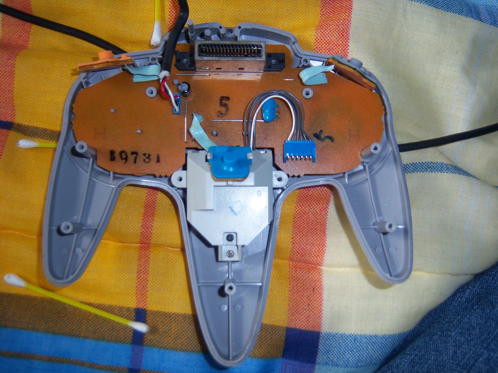 Al interior de Nintendo: El control de la Nintendo 64