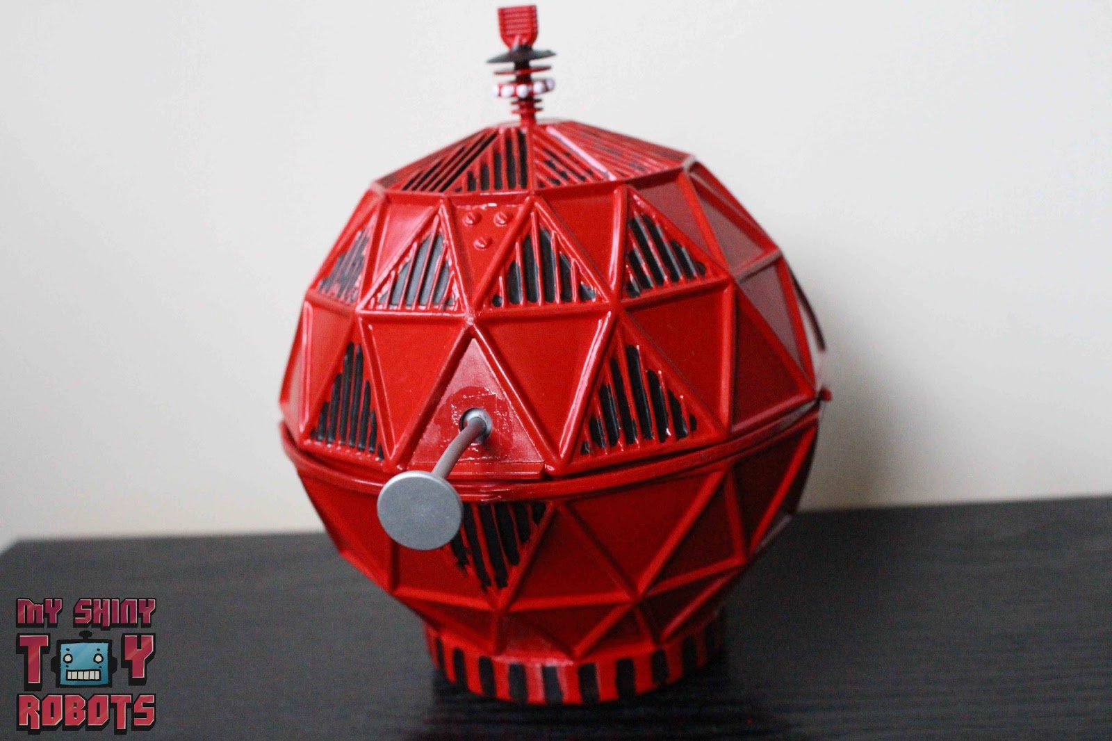 My Shiny Toy Robots: Custom Figure: TV21 Dalek Comics Menoid Master ...