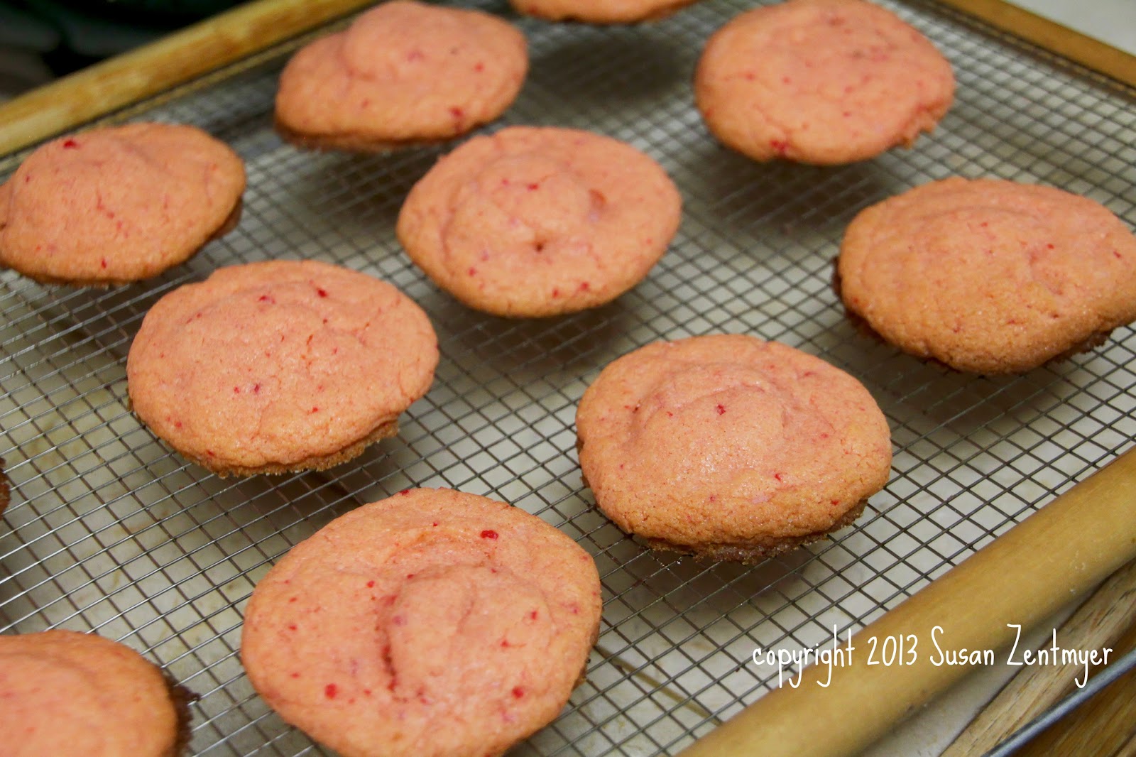 Love from the Kitchen: Banana Split Cookies