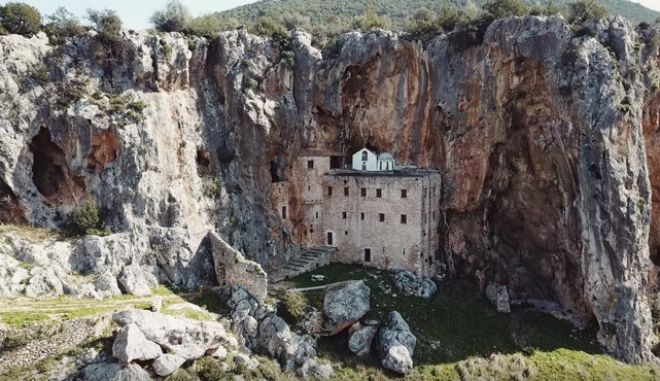 Μονή Αυγού: Το μοναστήρι στην Αργολίδα και ο θρύλος με τη μάνα και το ...