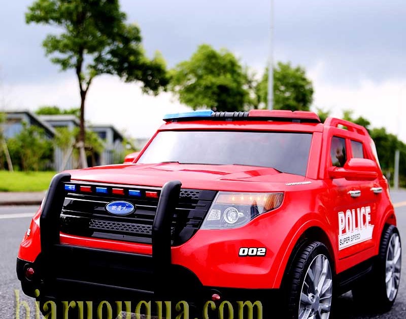 Ô tô điện cảnh sát Ford YH-811 trẻ em 2 động cơ tải trọng 50Kg