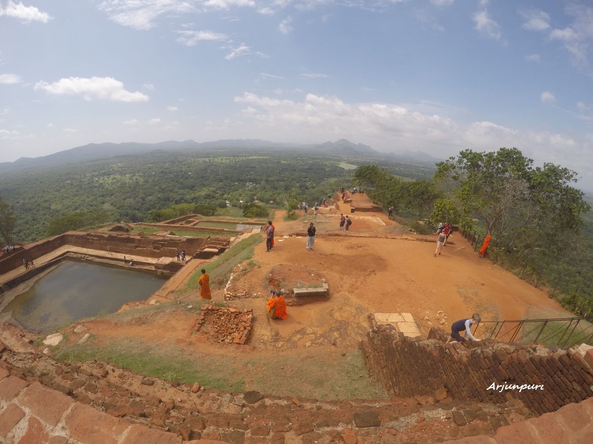 Arjunpuri in Qatar: Lankan diaries: Sigiriya Rock Fortress - the Eighth ...