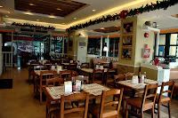 DUDE FOR FOOD: Breakfast at Racks