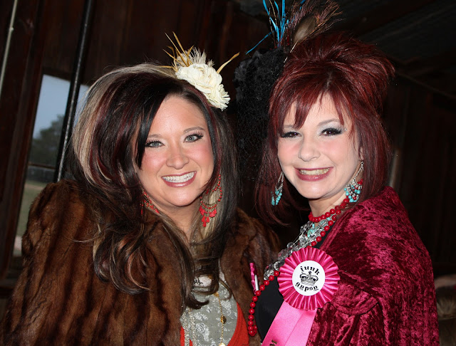 what's deb doing?: Junk Gypsy Prom on HGTV tonight