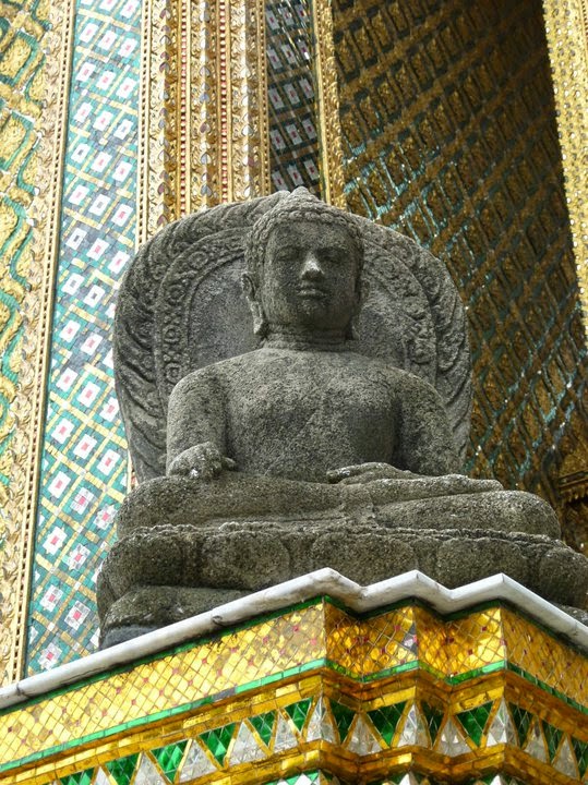 Travel - Posh Backpacking around South East Asia - Roses and Rolltops