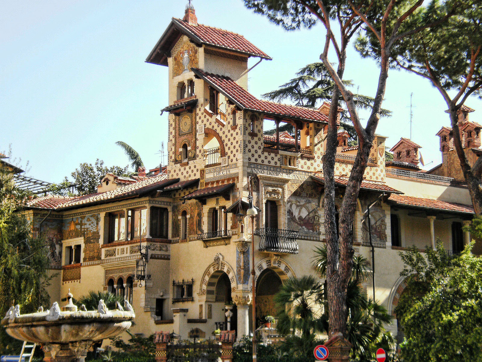Italia, fotos e historias by Patzy: El “Quartiere Coppedé”, en Roma