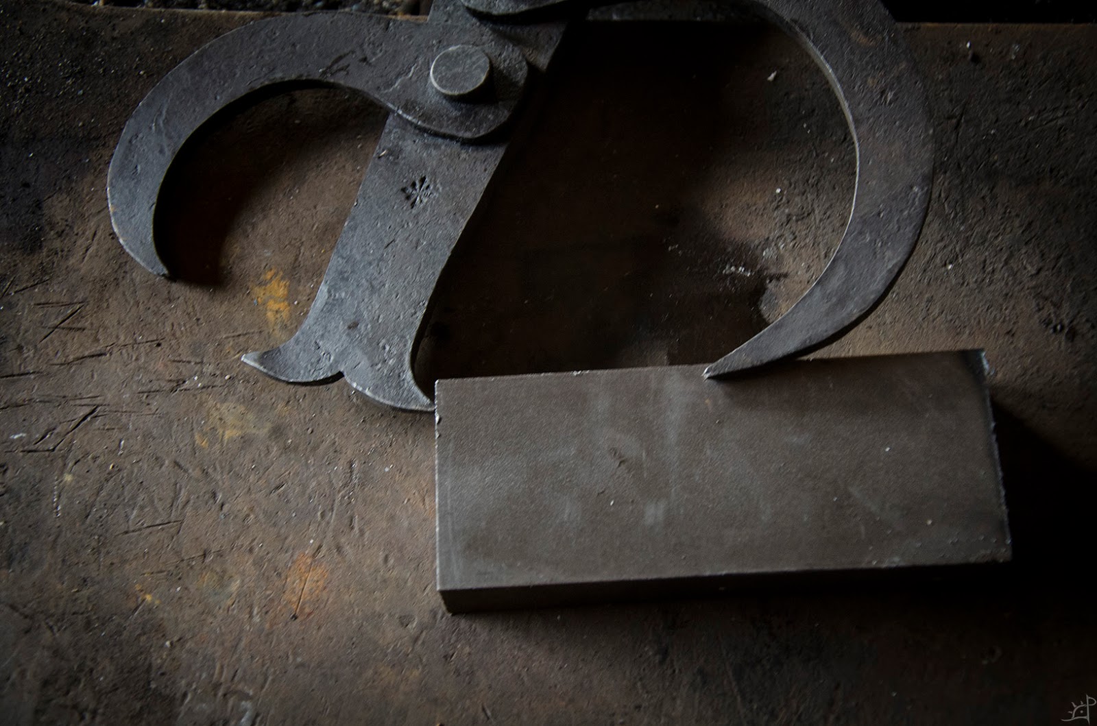 Shards of the Dark Age: Forging a Double Bit Axe