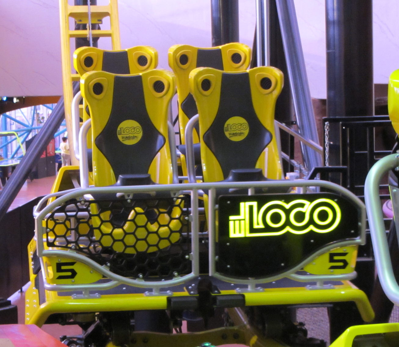 NewsPlusNotes: Taking A Spin on El Loco at Vegas' Adventuredome