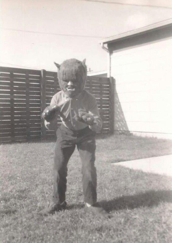 Bitterness Personified: Lobotomy Room Halloween Dance Party 11 October 2019