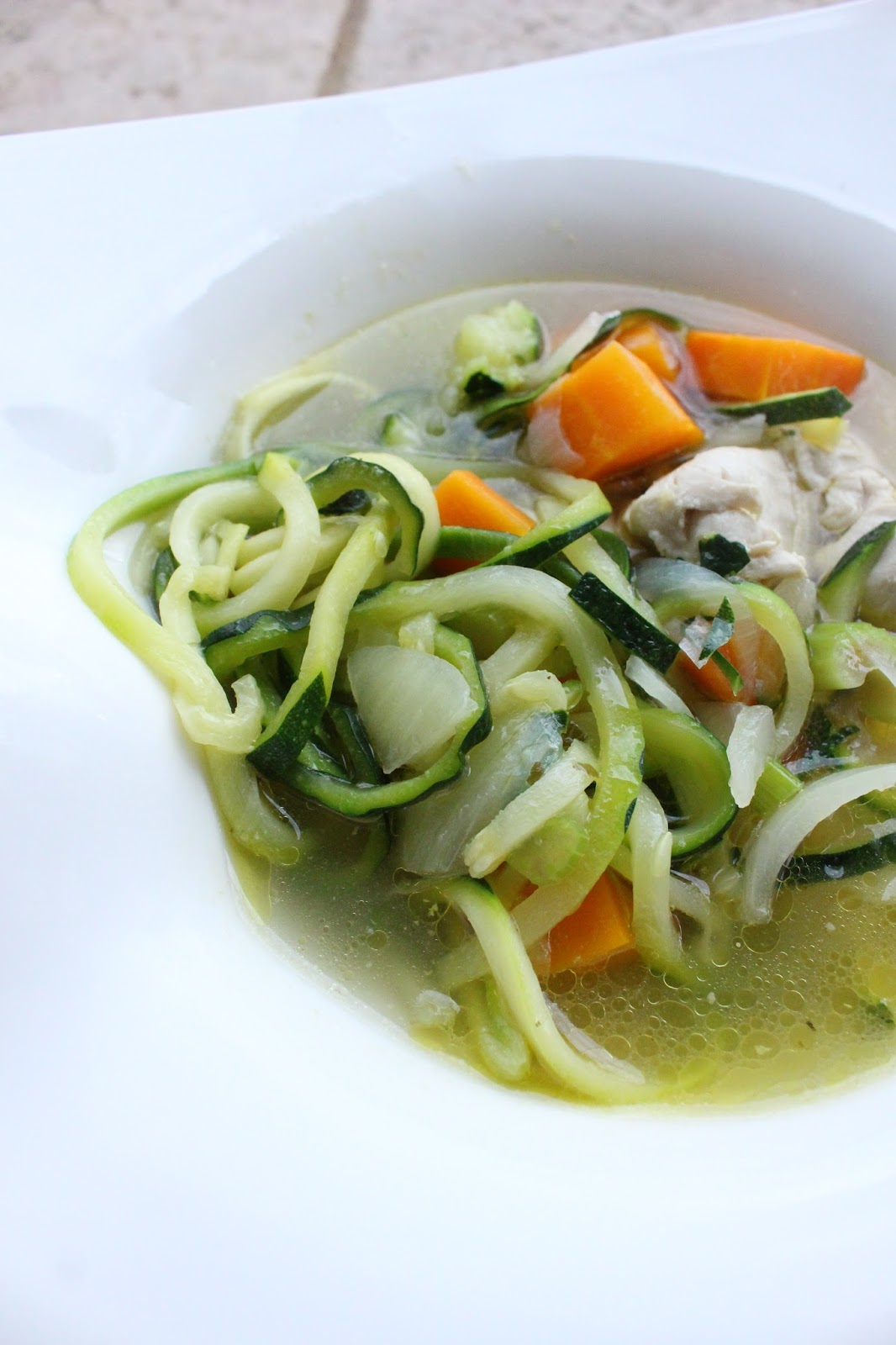 Délices d'une novice: Soupe de spaghetti de courgette, carotte, céleri ...