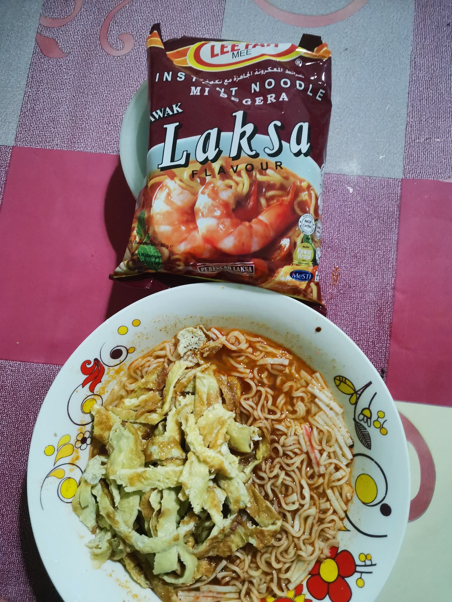 Beautiful Lie in a Beautiful Life: Mee Segera Perisa Laksa